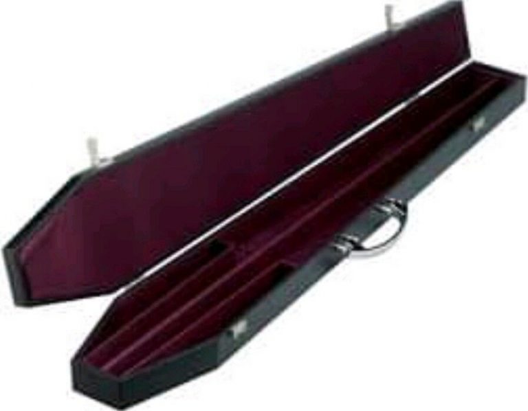 VOODOO coffin cue case for 2 piece centre jointed cue – Bulldog ...