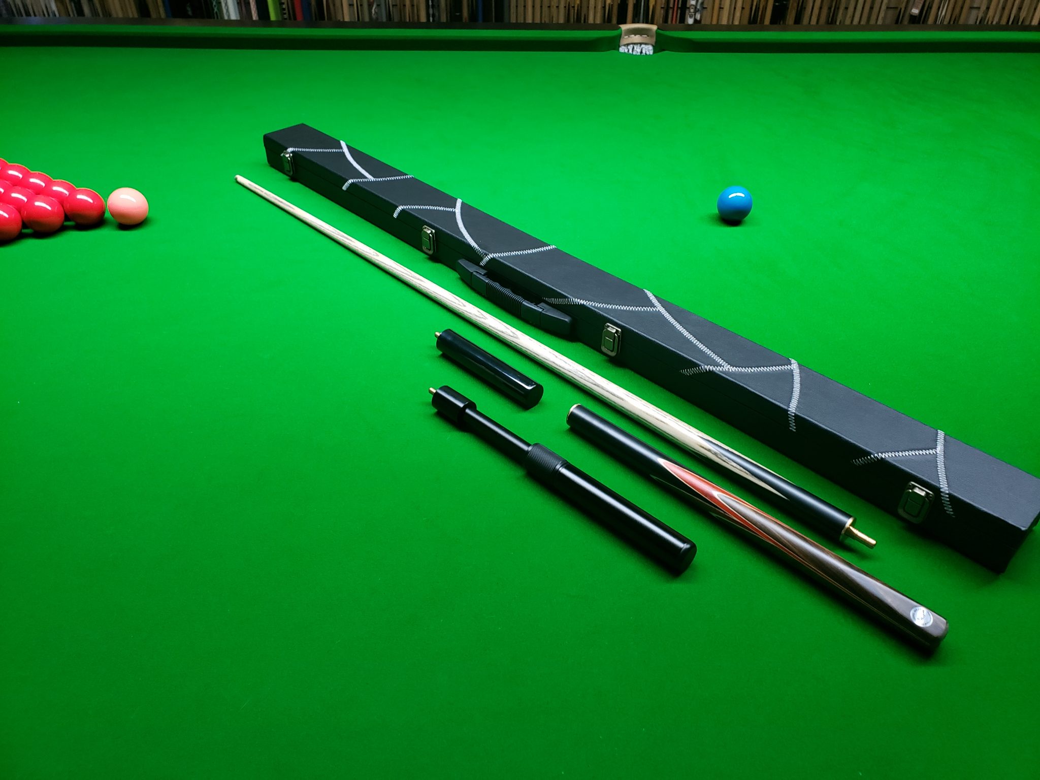 SLP 3/4 jointed hand made cue with case, mini butt and telescopic ...